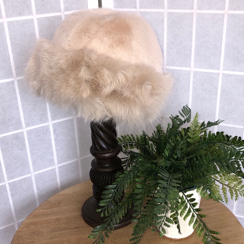 Accessories | Luxury Mongolian Style Faux Fur Hat Attractive Ultra Warm ...